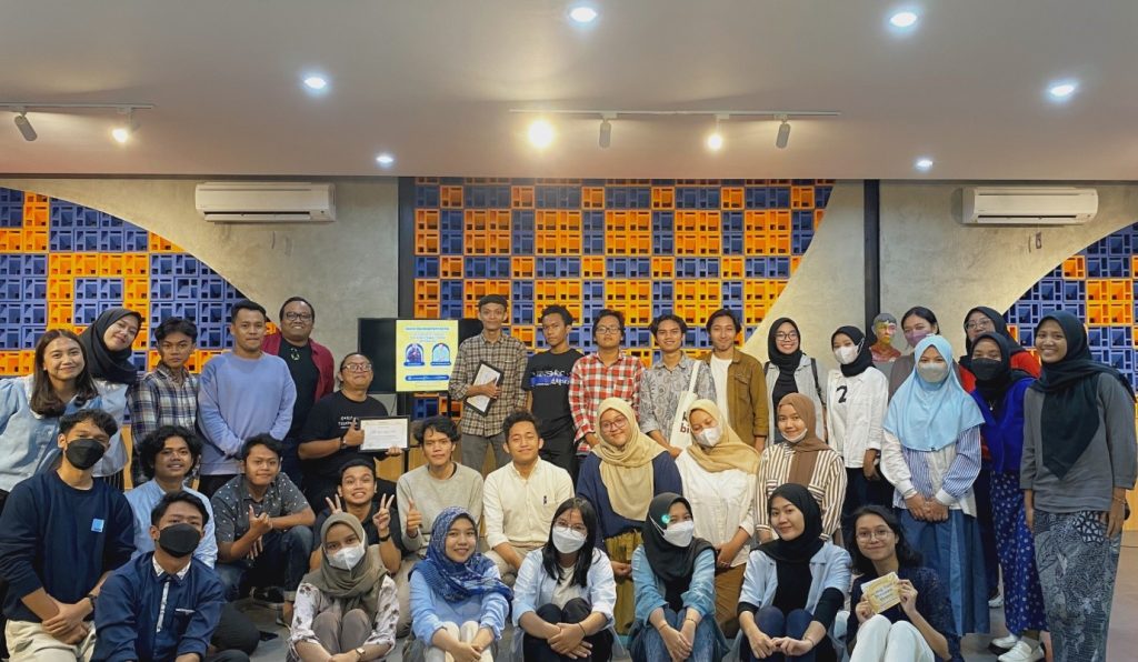 Social Development Series: Bincang Santai Bersama Alumni – PSDK UGM Social Development Series: Bincang Santai Bersama Alumni – PSDK UGM